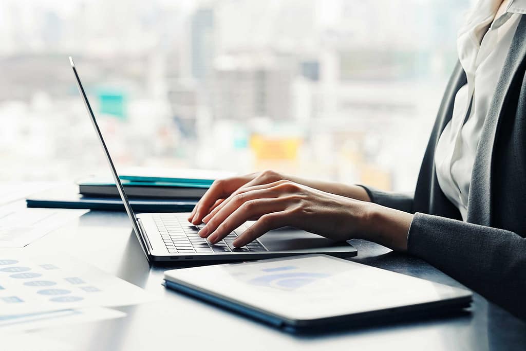 Service delivery model (SDM) - The Hackett Group®